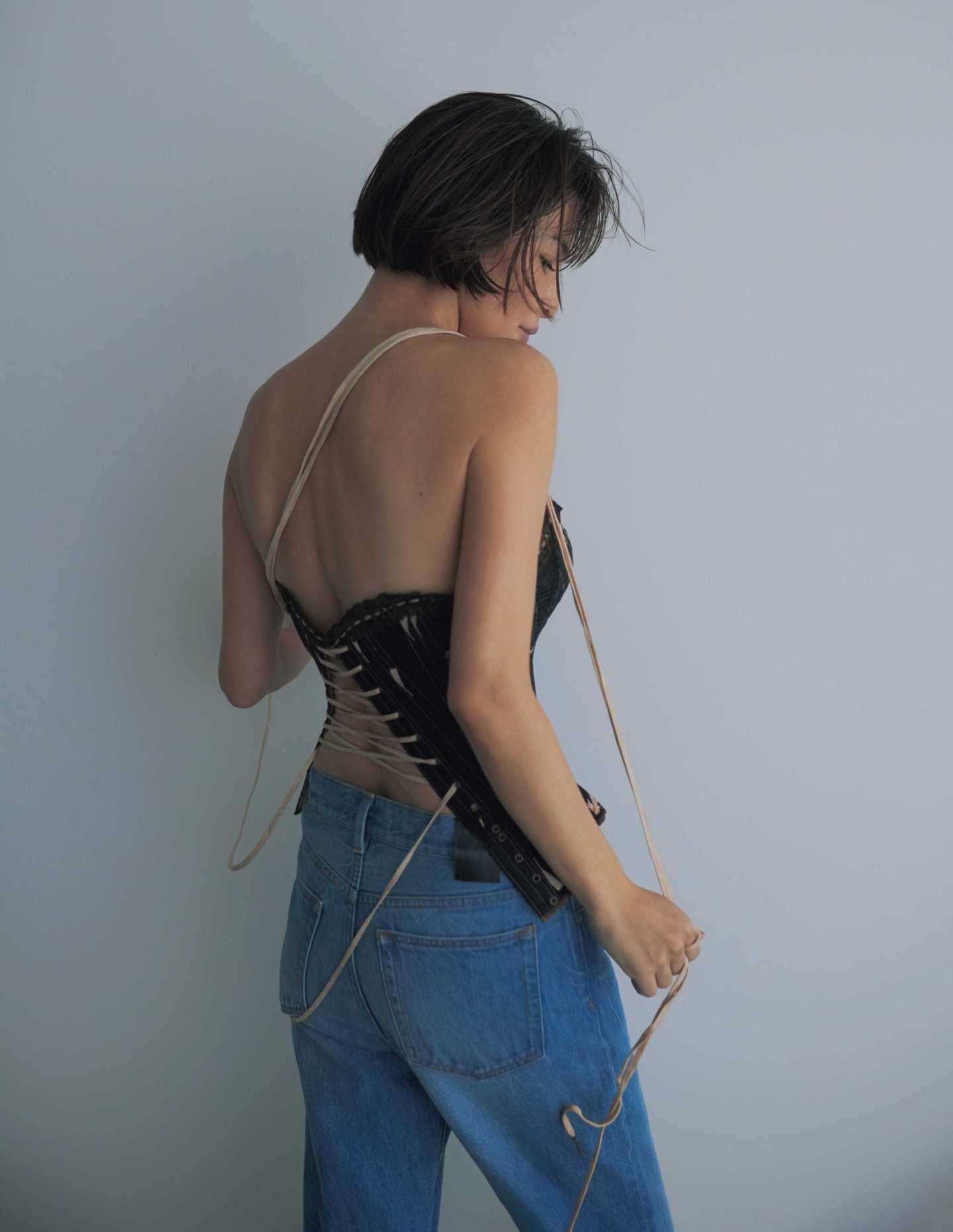 【今月のカバーミューズ】梨花が着こなす、最旬デニムスタイル｜【公式】オトナミューズ ウェブ（otona MUSE）