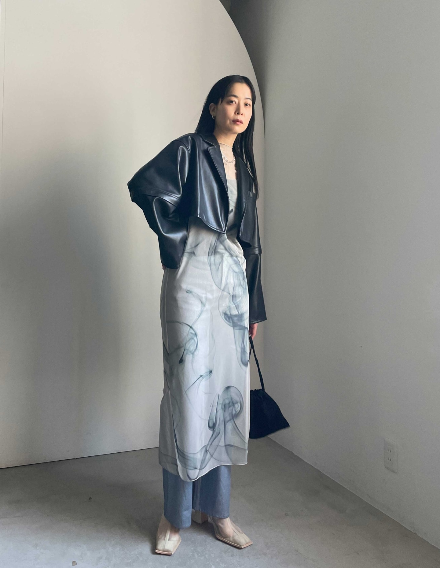 【365 DAYS SNAP】Ameri VINTAGE新宿店ストアマネージャー柄本歩美さんのジャケットスタイル｜【公式】オトナミューズ ウェブ（otona MUSE）