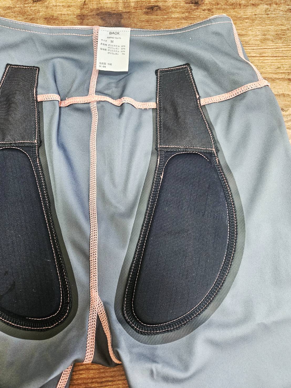 大臀筋を鍛えてお尻をアゲる！ 40代の【SIXPAD Hip Fit】3週間ガチ使用レポ結果発表（3ページ目） | 【公式】オトナミューズ ウェブ（otona MUSE）