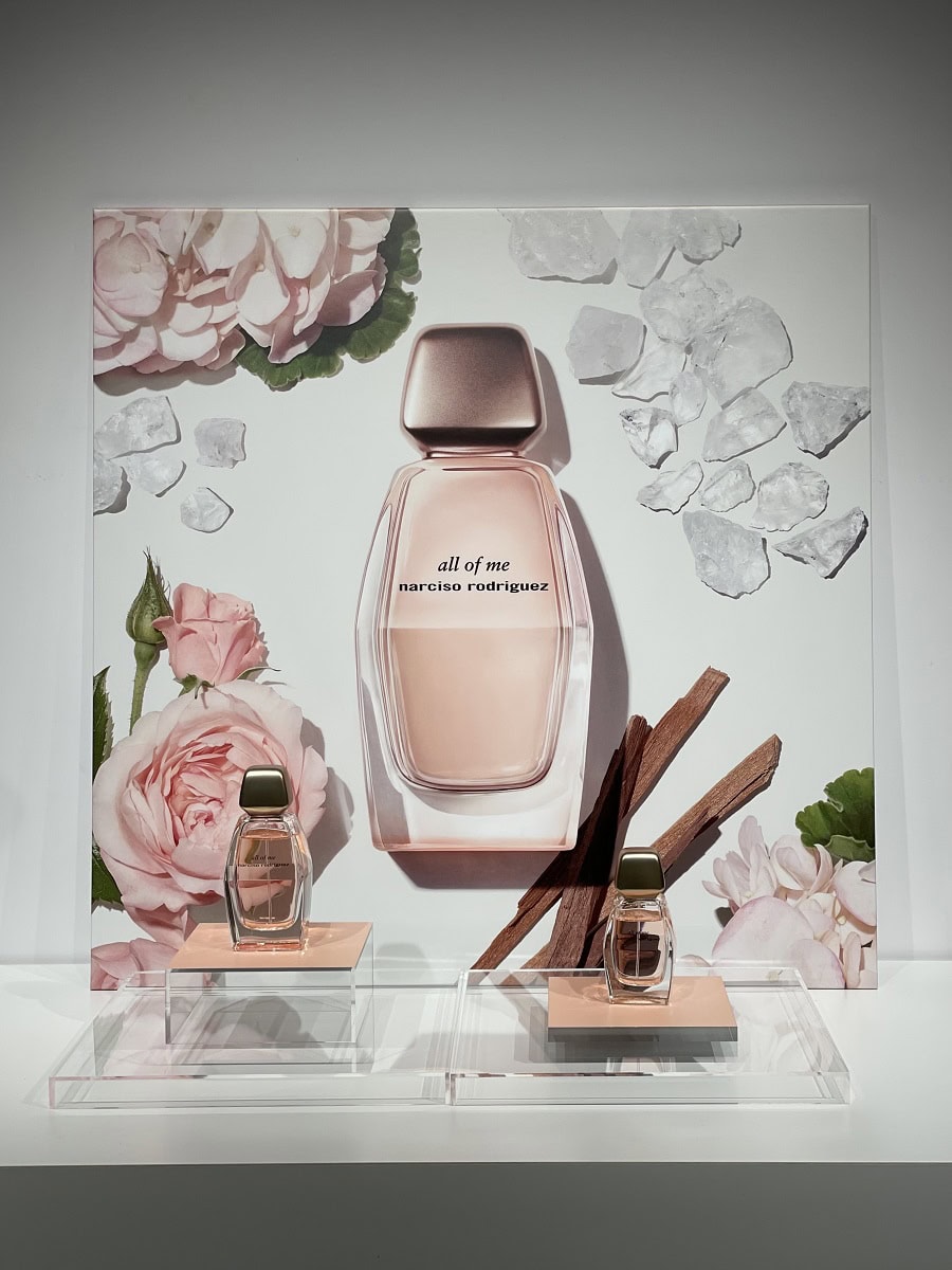 フューシャピンクのボトルのムスクの香り 【Narciso Rodriguez フォーハーインテンス】（4ページ目） | 【公式】オトナミューズ ...